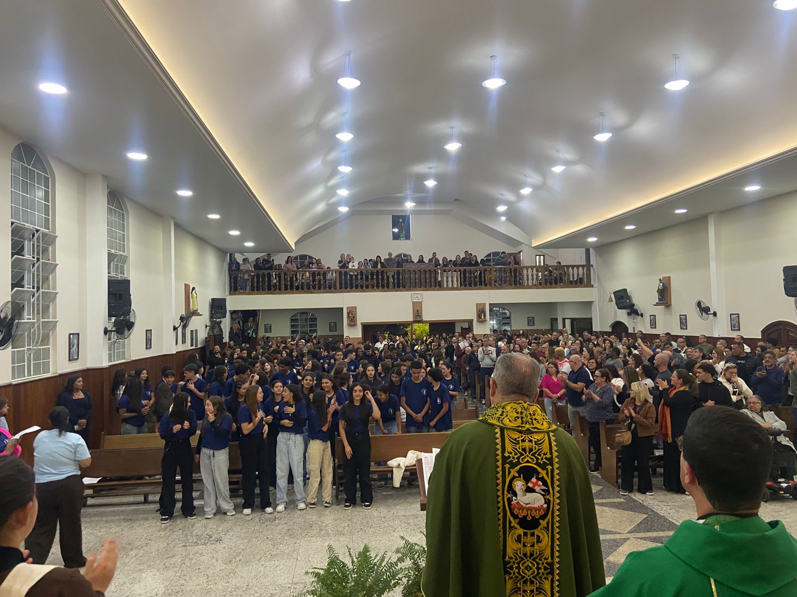 Juventude Peregrina do Amor da Paróquia São Pedro em Teresópolis ...