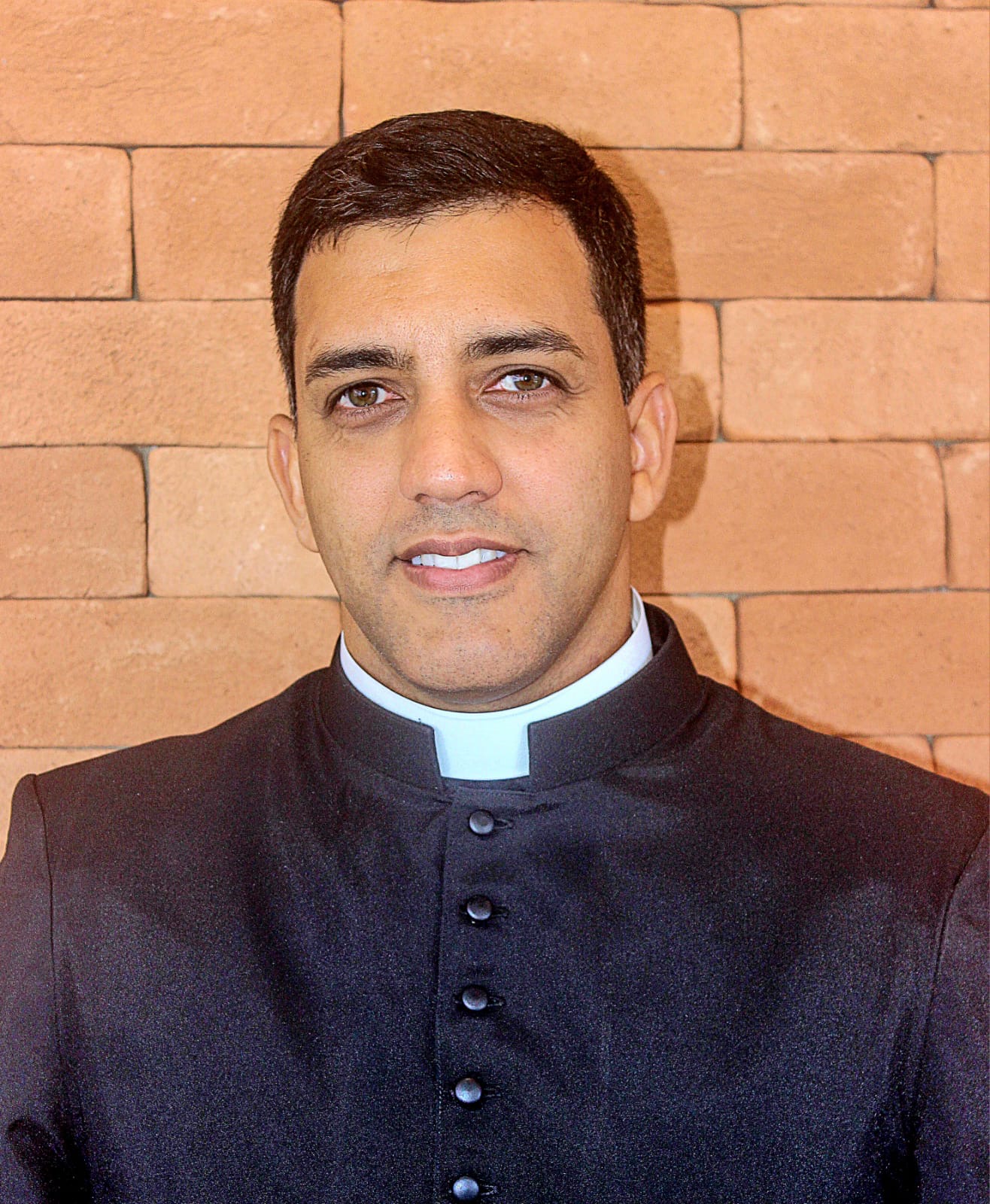 Lançamento do livro do Padre Alan destaca a atualidade do pensamento de ...